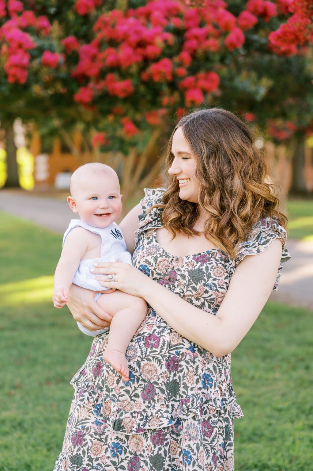 Choosing Outfits for Your Baby's Photo Session - Worth Capturing ...